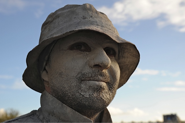 How a Paris Mime Made Me See Things Differently | OIC Moments